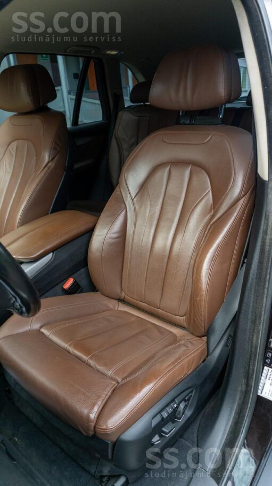 Brown BMW X5 2015 in Riga, with an engine capacity of 3.00 L and mileage of 259 thousand km for 15490 €, photo 28 on AUTOMOTO.COM.LV
