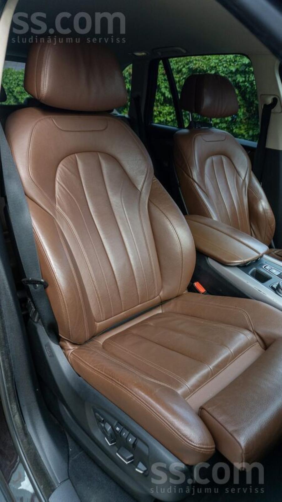 Brown BMW X5 2015 in Riga, with an engine capacity of 3.00 L and mileage of 259 thousand km for 15490 €, photo 29 on AUTOMOTO.COM.LV