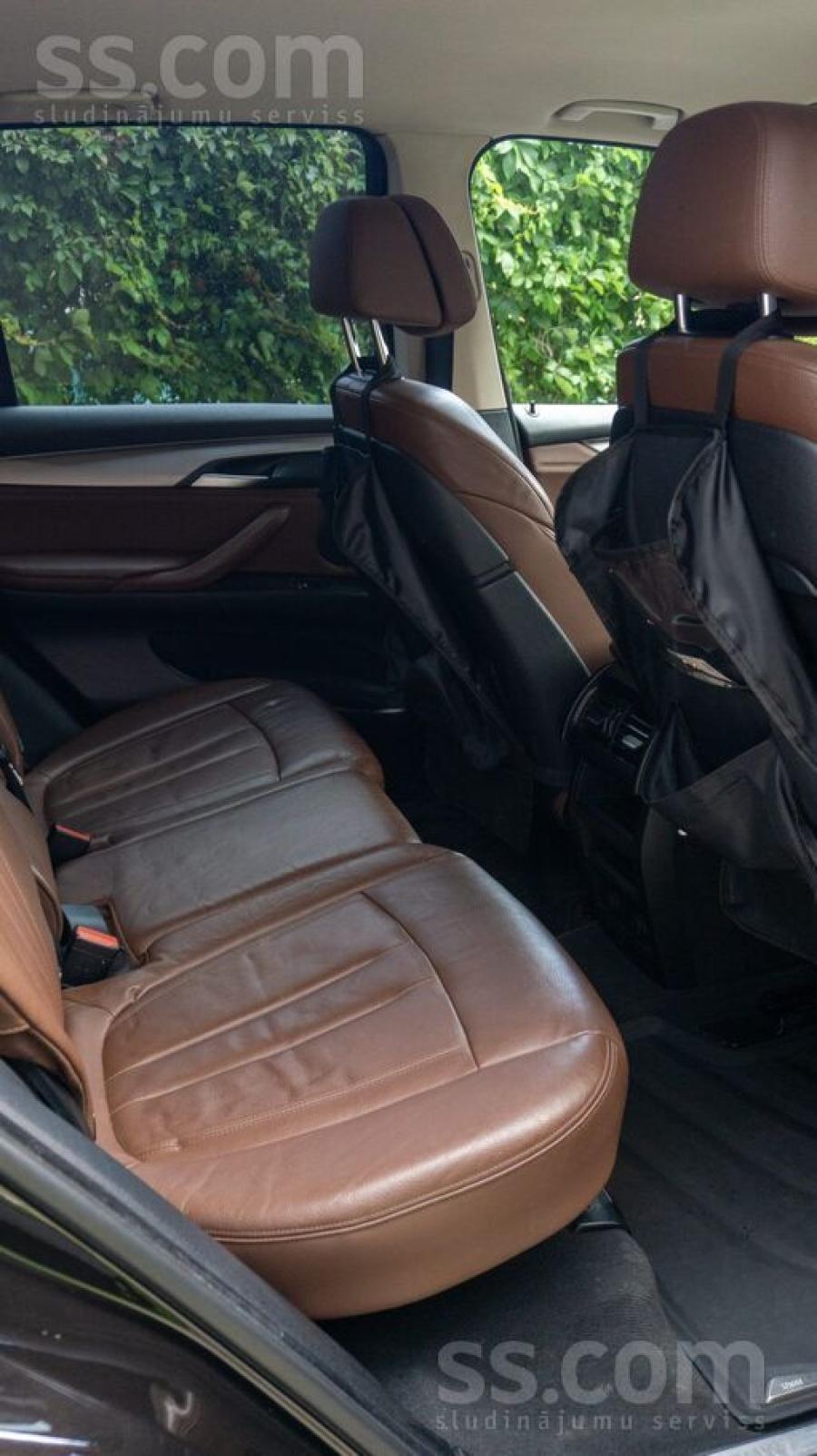 Brown BMW X5 2015 in Riga, with an engine capacity of 3.00 L and mileage of 259 thousand km for 15490 €, photo 30 on AUTOMOTO.COM.LV