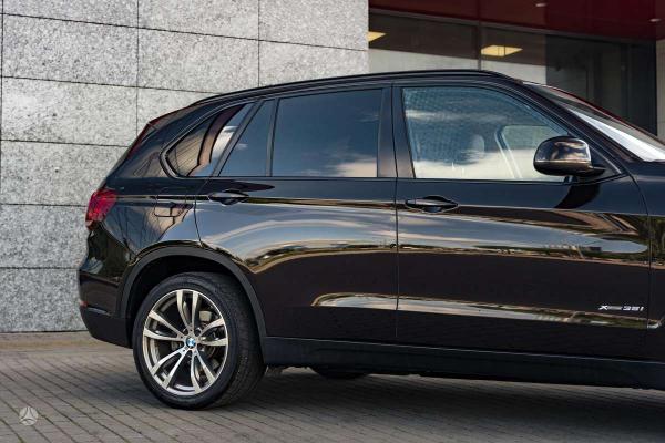 Brown BMW X5 2015 in Klaipeda, with an engine capacity of 2.98 L and mileage of 310 thousand km for 13900 €, photo 3 on AUTOMOTO.COM.LV