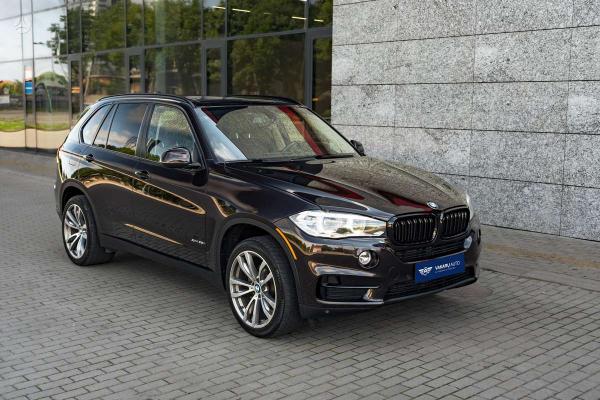 Brown BMW X5 2015 in Klaipeda, with an engine capacity of 2.98 L and mileage of 310 thousand km for 13900 €, photo 6 on AUTOMOTO.COM.LV