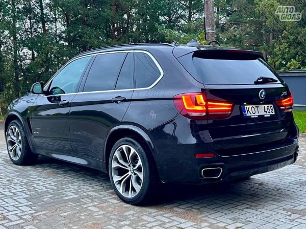 Brown BMW X5 2015 in Panevezys, with an engine capacity of 3.00 L and mileage of 349 thousand km for 14800 €, photo 3 on AUTOMOTO.COM.LV