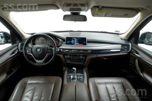 Brown BMW X5 2016 in Riga, with an engine capacity of 3.00 L and mileage of 251 thousand km for 18900 €, photo 4 on AUTOMOTO.COM.LV