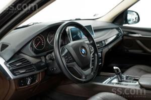 Brown BMW X5 2016 in Riga, with an engine capacity of 3.00 L and mileage of 251 thousand km for 18900 €, photo 8 on AUTOMOTO.COM.LV