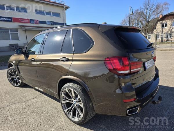 Brūns BMW X5 2016 Rēzekne, ar dzinēja tilpumu 3.00 L un nobraukumu 250 tūkst. km par 22850 €, foto 2 vietnē AUTOMOTO.COM.LV