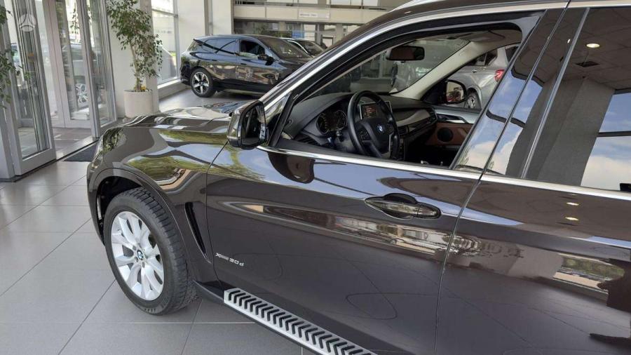 Brūns BMW X5 2016 Marijampole, ar dzinēja tilpumu 2.99 L un nobraukumu 208 tūkst. km par 21999 €, foto 4 vietnē AUTOMOTO.COM.LV