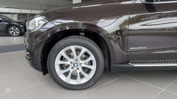 Brūns BMW X5 2016 Marijampole, ar dzinēja tilpumu 2.99 L un nobraukumu 208 tūkst. km par 21999 €, foto 4 vietnē AUTOMOTO.COM.LV