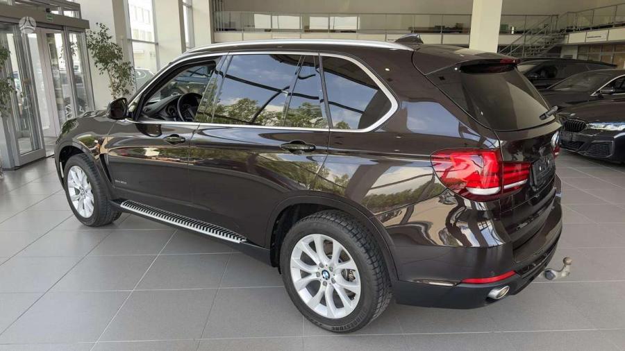 Brūns BMW X5 2016 Marijampole, ar dzinēja tilpumu 2.99 L un nobraukumu 208 tūkst. km par 21999 €, foto 6 vietnē AUTOMOTO.COM.LV