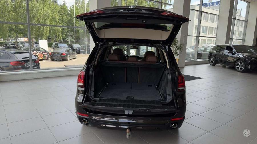 Brūns BMW X5 2016 Marijampole, ar dzinēja tilpumu 2.99 L un nobraukumu 208 tūkst. km par 21999 €, foto 8 vietnē AUTOMOTO.COM.LV