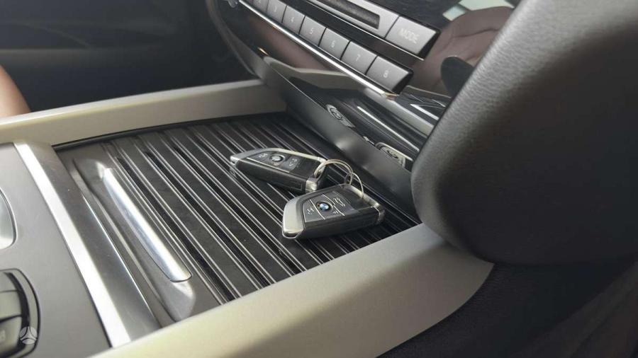 Brūns BMW X5 2016 Marijampole, ar dzinēja tilpumu 2.99 L un nobraukumu 208 tūkst. km par 21999 €, foto 37 vietnē AUTOMOTO.COM.LV