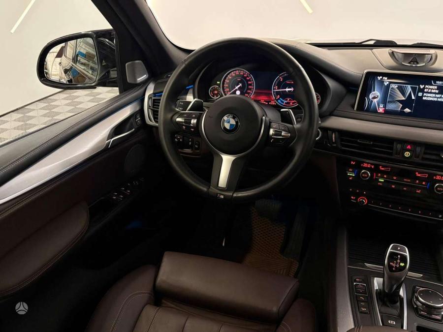 Brūns BMW X5 2016 Marijampole, ar dzinēja tilpumu 2.99 L un nobraukumu 221 tūkst. km par 23850 €, foto 24 vietnē AUTOMOTO.COM.LV