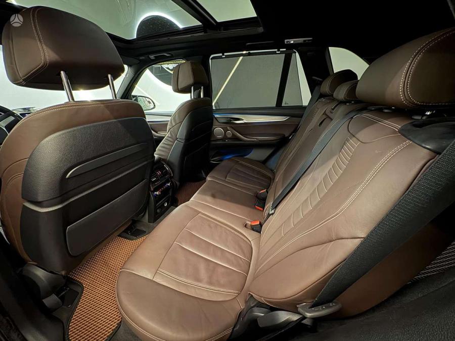 Brūns BMW X5 2016 Marijampole, ar dzinēja tilpumu 2.99 L un nobraukumu 221 tūkst. km par 23850 €, foto 25 vietnē AUTOMOTO.COM.LV
