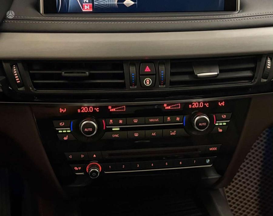 Brūns BMW X5 2016 Marijampole, ar dzinēja tilpumu 2.99 L un nobraukumu 221 tūkst. km par 23850 €, foto 31 vietnē AUTOMOTO.COM.LV