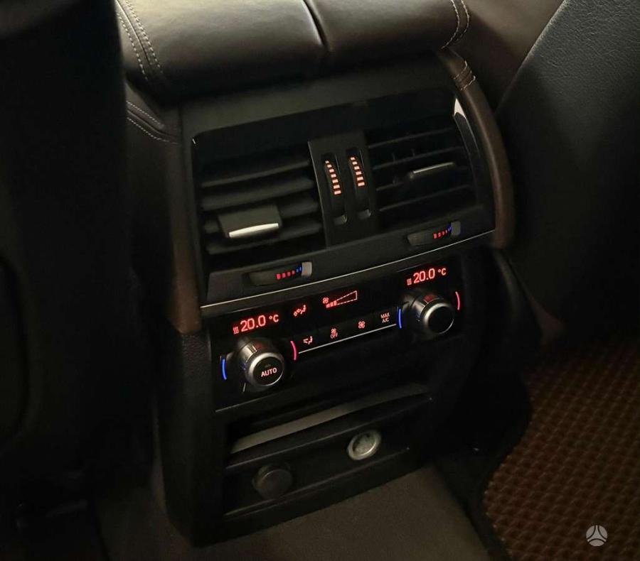 Brūns BMW X5 2016 Marijampole, ar dzinēja tilpumu 2.99 L un nobraukumu 221 tūkst. km par 23850 €, foto 33 vietnē AUTOMOTO.COM.LV