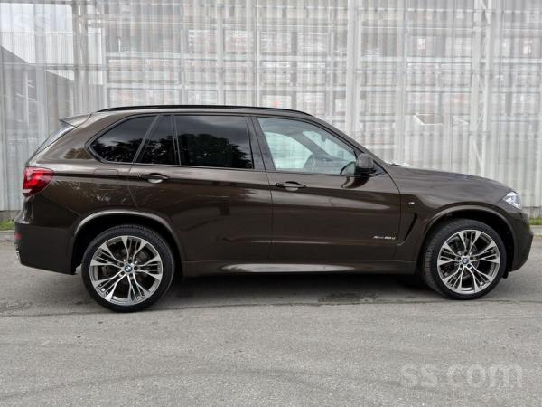 Brūns BMW X5 2016 Rīga, ar dzinēja tilpumu 3.00 L un nobraukumu 250 tūkst. km par 22900 €, foto 5 vietnē AUTOMOTO.COM.LV