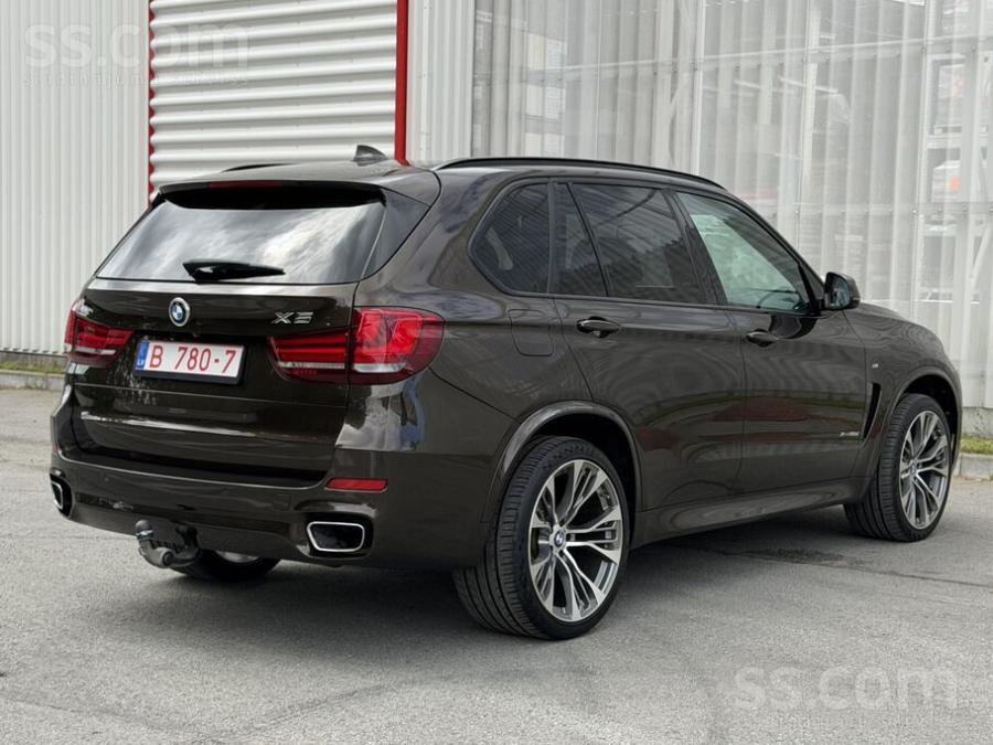 Brown BMW X5 2016 in Riga, with an engine capacity of 3.00 L and mileage of 250 thousand km for 22900 €, photo 5 on AUTOMOTO.COM.LV
