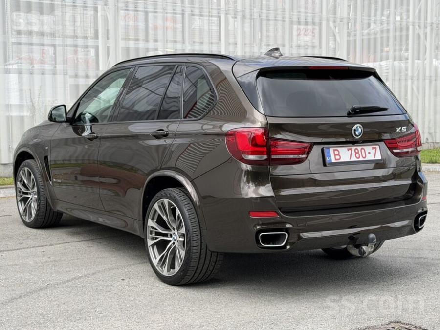 Brown BMW X5 2016 in Riga, with an engine capacity of 3.00 L and mileage of 250 thousand km for 22900 €, photo 7 on AUTOMOTO.COM.LV