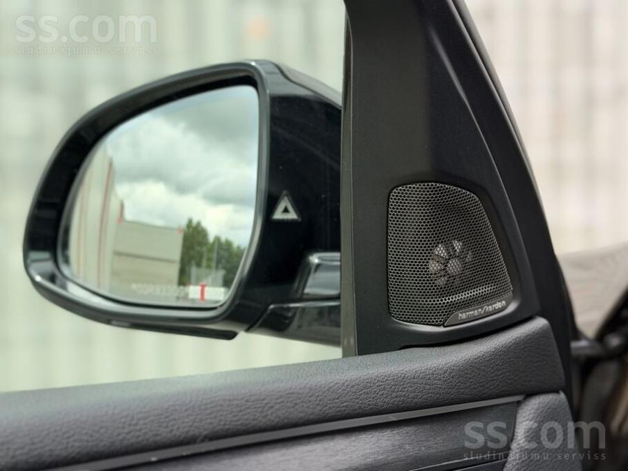 Brown BMW X5 2016 in Riga, with an engine capacity of 3.00 L and mileage of 250 thousand km for 22900 €, photo 16 on AUTOMOTO.COM.LV