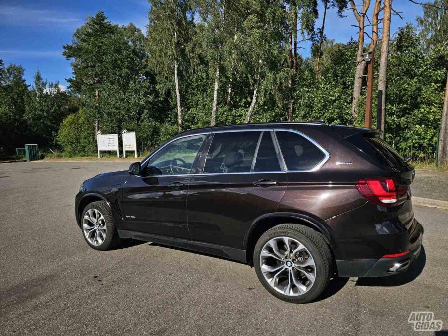Brūns BMW X5 2016 Šauļi, ar dzinēja tilpumu 2.00 L un nobraukumu 346 tūkst. km par 15900 €, foto 1 vietnē AUTOMOTO.COM.LV