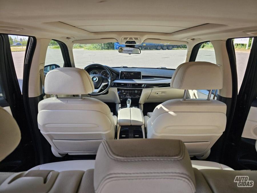 Brūns BMW X5 2016 Šauļi, ar dzinēja tilpumu 2.00 L un nobraukumu 346 tūkst. km par 15900 €, foto 16 vietnē AUTOMOTO.COM.LV