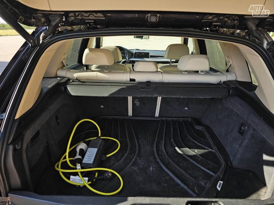 Brūns BMW X5 2016 Šauļi, ar dzinēja tilpumu 2.00 L un nobraukumu 346 tūkst. km par 15900 €, foto 17 vietnē AUTOMOTO.COM.LV