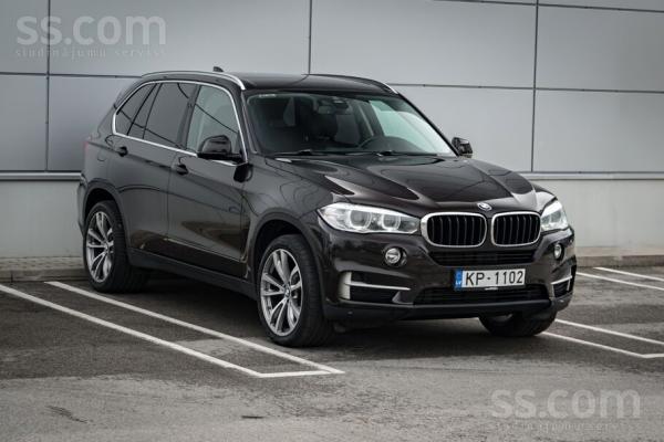 Brown BMW X5 2017 in Riga, with an engine capacity of 3.00 L and mileage of 244 thousand km for 17500 €, photo 3 on AUTOMOTO.COM.LV