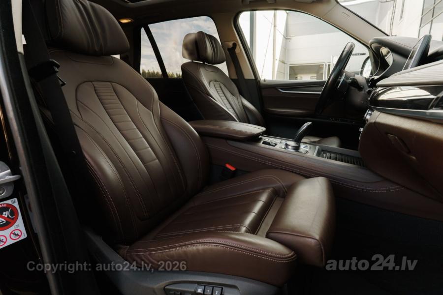 Brūns BMW X5 2017 Tartu, ar dzinēja tilpumu 3.00 L un nobraukumu 160 tūkst. km par 29999 €, foto 9 vietnē AUTOMOTO.COM.LV