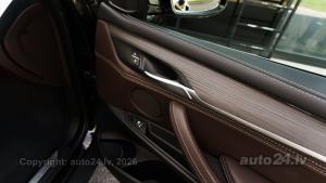 Brūns BMW X5 2017 Tartu, ar dzinēja tilpumu 3.00 L un nobraukumu 160 tūkst. km par 29999 €, foto 18 vietnē AUTOMOTO.COM.LV