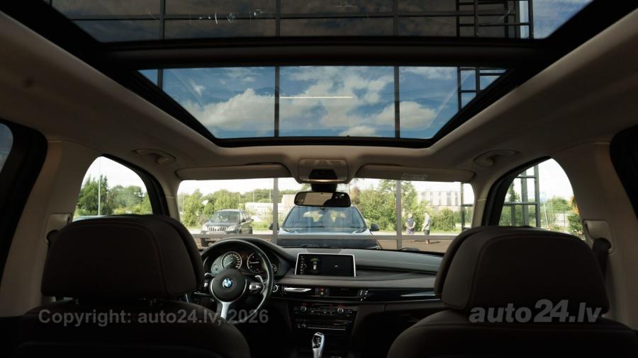 Brūns BMW X5 2017 Tartu, ar dzinēja tilpumu 3.00 L un nobraukumu 160 tūkst. km par 29999 €, foto 19 vietnē AUTOMOTO.COM.LV