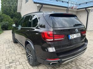Brown BMW X5 2017 in Riga, with an engine capacity of 3.00 L and mileage of 268 thousand km for 27000 €, photo 4 on AUTOMOTO.COM.LV