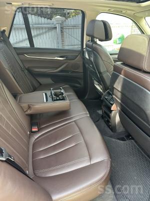 Brown BMW X5 2017 in Riga, with an engine capacity of 3.00 L and mileage of 268 thousand km for 27000 €, photo 10 on AUTOMOTO.COM.LV