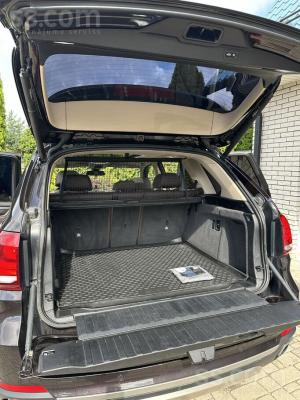 Brown BMW X5 2017 in Riga, with an engine capacity of 3.00 L and mileage of 268 thousand km for 27000 €, photo 11 on AUTOMOTO.COM.LV