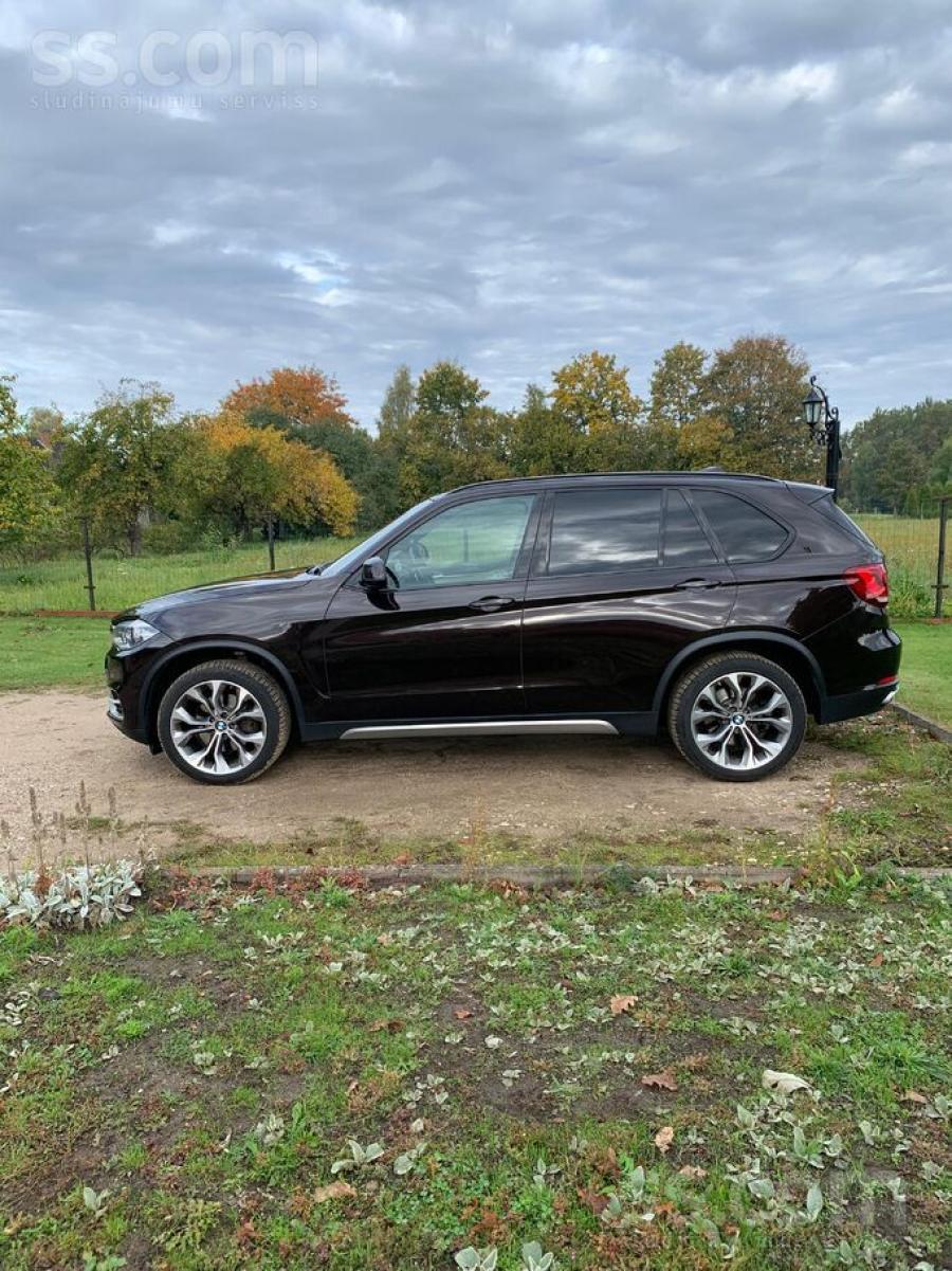 Brūns BMW X5 2017 Valmiera, ar dzinēja tilpumu 3.00 L un nobraukumu 273 tūkst. km par 25000 €, foto 4 vietnē AUTOMOTO.COM.LV