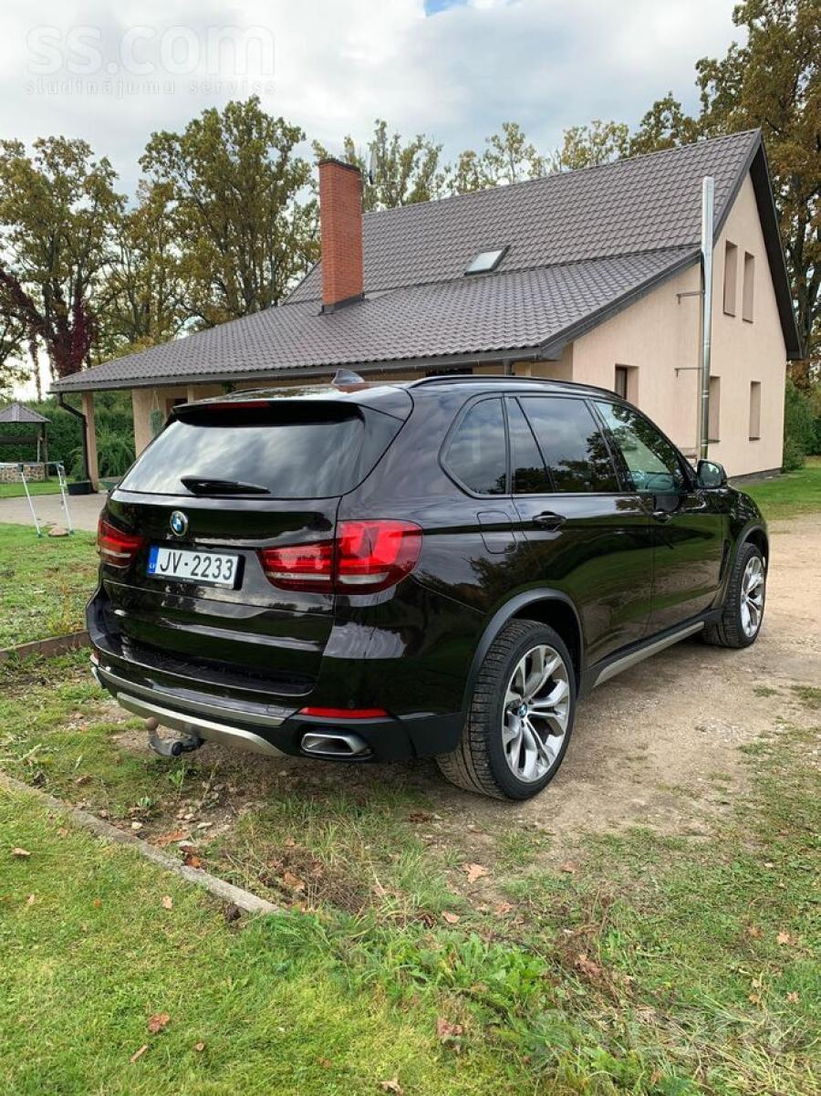 Brūns BMW X5 2017 Valmiera, ar dzinēja tilpumu 3.00 L un nobraukumu 273 tūkst. km par 25000 €, foto 8 vietnē AUTOMOTO.COM.LV