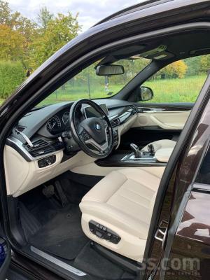 Brūns BMW X5 2017 Valmiera, ar dzinēja tilpumu 3.00 L un nobraukumu 273 tūkst. km par 25000 €, foto 9 vietnē AUTOMOTO.COM.LV