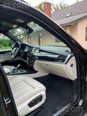 Brūns BMW X5 2017 Valmiera, ar dzinēja tilpumu 3.00 L un nobraukumu 273 tūkst. km par 25000 €, foto 10 vietnē AUTOMOTO.COM.LV
