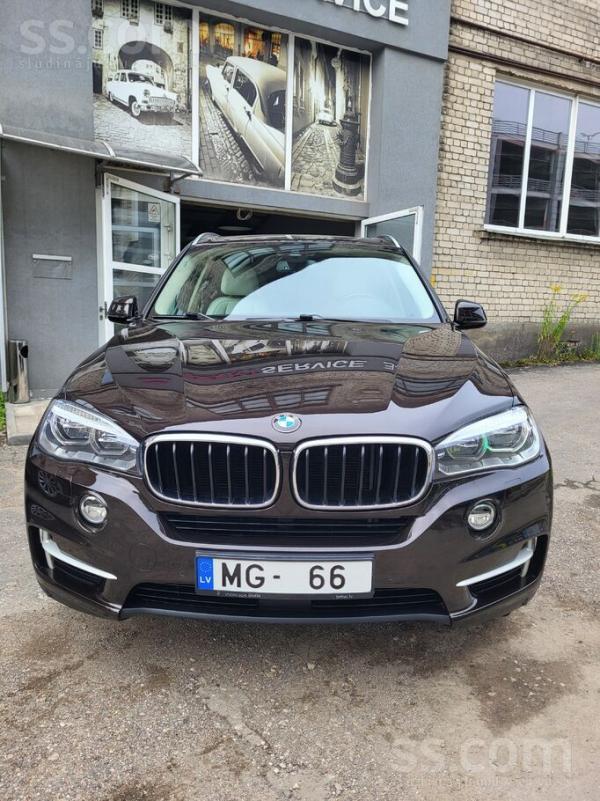 Brūns BMW X5 2018 Rīga, ar dzinēja tilpumu 3.00 L un nobraukumu 122 tūkst. km par 29900 €, foto 6 vietnē AUTOMOTO.COM.LV