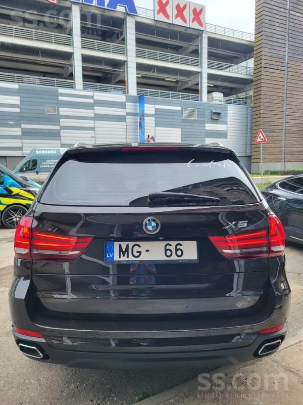 Brūns BMW X5 2018 Rīga, ar dzinēja tilpumu 3.00 L un nobraukumu 122 tūkst. km par 29900 €, foto 5 vietnē AUTOMOTO.COM.LV