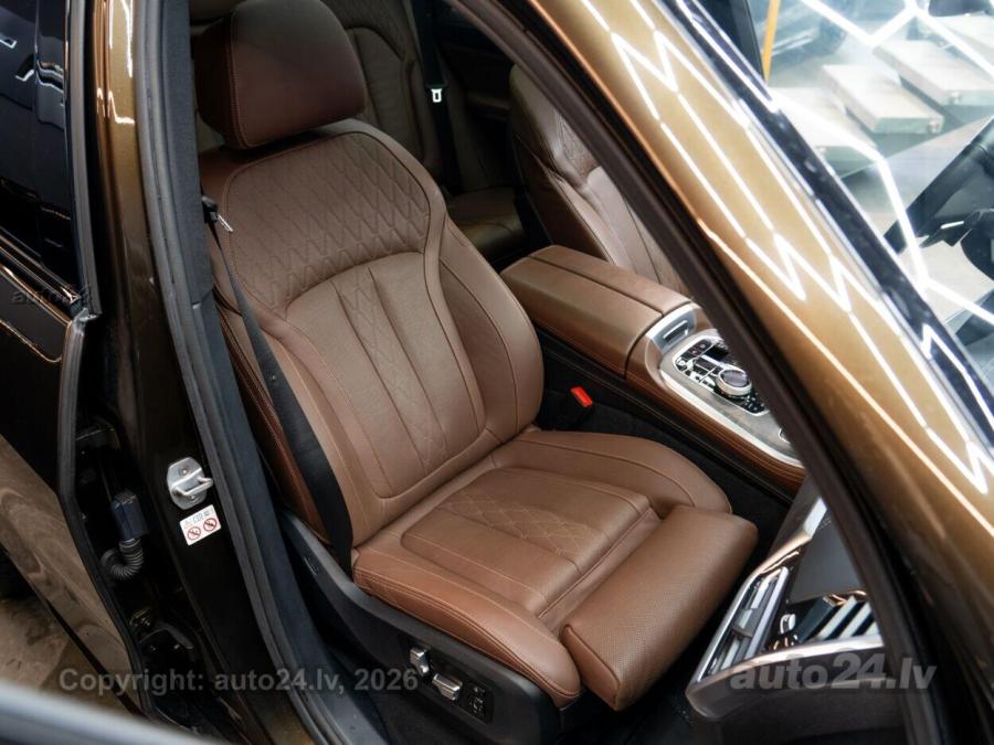 Brown BMW X5 2019 in Tallinn, with an engine capacity of 3.00 L and mileage of 74 thousand km for 55900 €, photo 12 on AUTOMOTO.COM.LV
