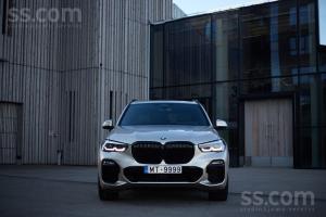 Brown BMW X5 2019 in Riga, with an engine capacity of 3.00 L and mileage of 82 thousand km for 50850 €, photo 3 on AUTOMOTO.COM.LV