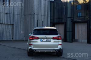 Brown BMW X5 2019 in Riga, with an engine capacity of 3.00 L and mileage of 82 thousand km for 50850 €, photo 8 on AUTOMOTO.COM.LV