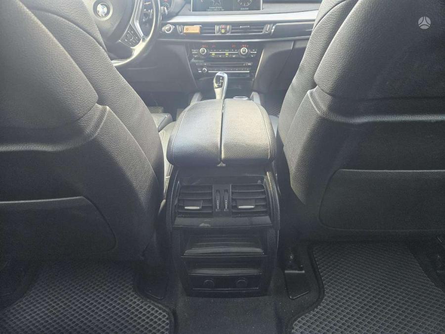 Brūns BMW X5 2019 Ukmergė, ar dzinēja tilpumu 2.99 L un nobraukumu 193 tūkst. km par 26000 €, foto 18 vietnē AUTOMOTO.COM.LV