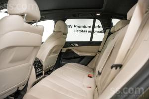Brown BMW X5 2021 in Riga, with an engine capacity of 3.00 L and mileage of 140 thousand km for 48500 €, photo 8 on AUTOMOTO.COM.LV