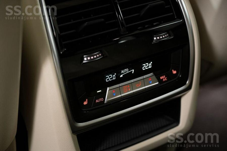 Brown BMW X5 2021 in Riga, with an engine capacity of 3.00 L and mileage of 140 thousand km for 48500 €, photo 23 on AUTOMOTO.COM.LV