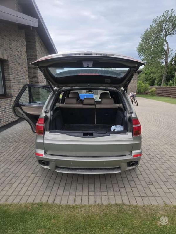 Brown BMW X5 2009 in Sirvintos, with an engine capacity of 2.99 L and mileage of 291 thousand km for 7200 €, photo 2 on AUTOMOTO.COM.LV