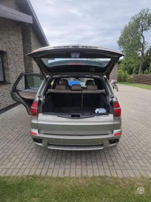 Brūns BMW X5 2009 Širvintos, ar dzinēja tilpumu 2.99 L un nobraukumu 291 tūkst. km par 7200 €, foto 3 vietnē AUTOMOTO.COM.LV