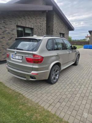 Brūns BMW X5 2009 Širvintos, ar dzinēja tilpumu 2.99 L un nobraukumu 291 tūkst. km par 7200 €, foto 4 vietnē AUTOMOTO.COM.LV