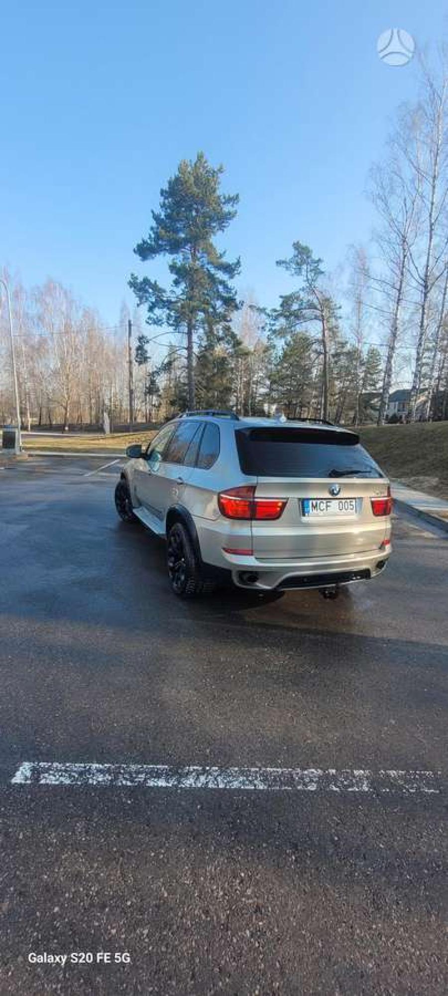 Brown BMW X5 2011 in Anyksciai, with an engine capacity of 3.00 L and mileage of 290 thousand km for 10000 €, photo 10 on AUTOMOTO.COM.LV