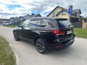 Brūns BMW X5 2016 Kauņa, ar dzinēja tilpumu 2.00 L un nobraukumu 200 tūkst. km par 17999 €, foto 4 vietnē AUTOMOTO.COM.LV