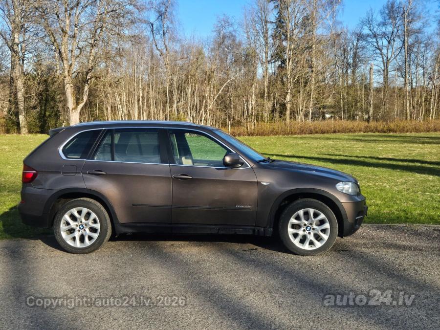 Brūns BMW X5 2012 Tallina, ar dzinēja tilpumu 3.00 L un nobraukumu 383 tūkst. km par 12500 €, foto 3 vietnē AUTOMOTO.COM.LV